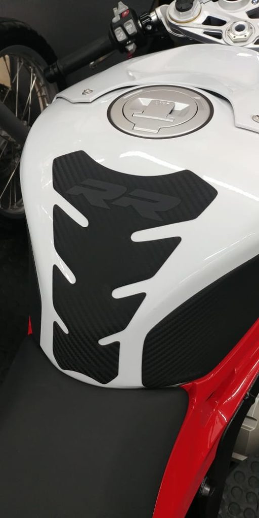 BMW S1000RR TANK PAD • Rubbatech