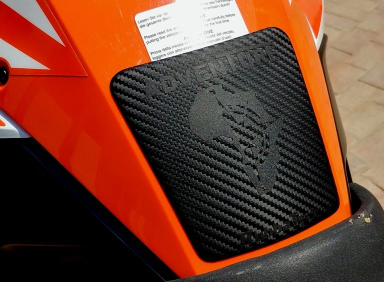 UNIVERSAL ADVENTURE TANK PAD • Rubbatech